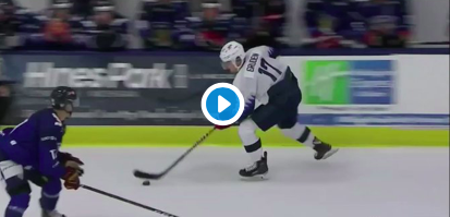 Hockey30 | Cole Caufield est STYLÉ...Même quand il touche le POTEAU....