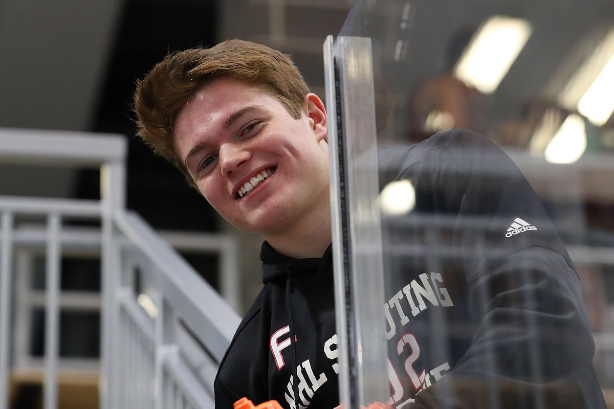 Hockey30 | Est-ce que tu as attrapé la COLE CAUFIELD 22?