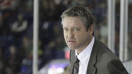 Hockey30 | Vidéo: Il ne faut jamais toucher à l'équipement de Patrick ...