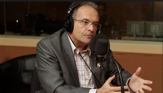 Hockey30 | Pierre Houde a BRAILLÉ en direct à la radio...