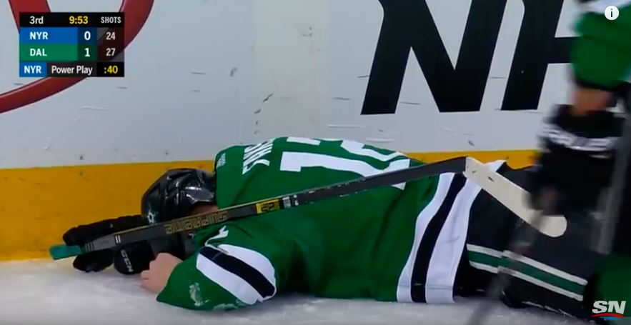 Hockey30 | Vidéo: On le répète...un jour...il y aura un MORT sur la ...