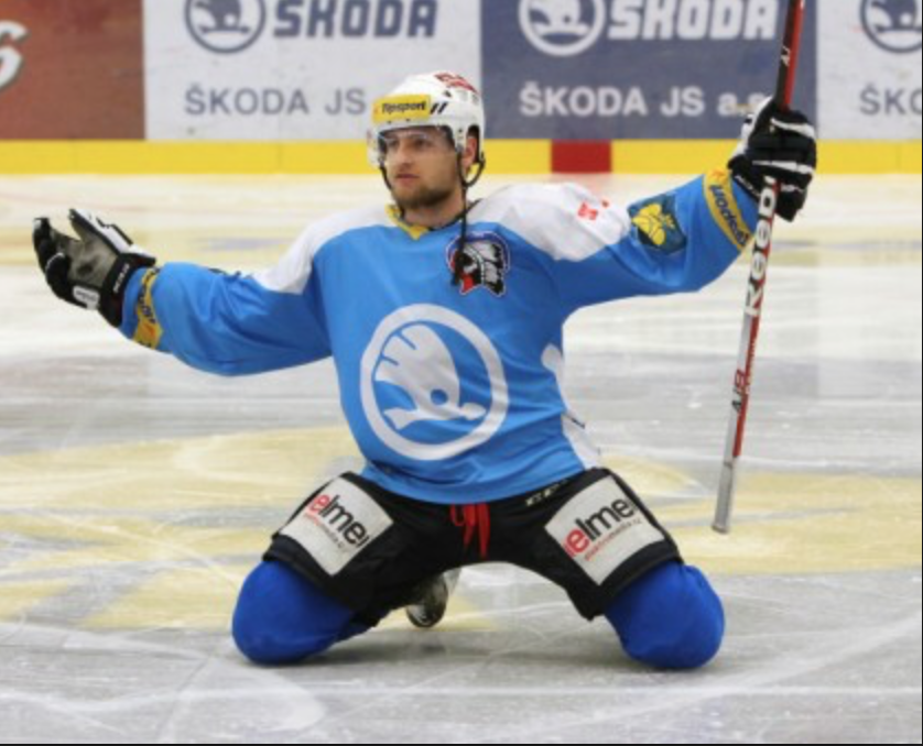 Hockey30 | Jakub Jerabek va devoir être bon en TA au camp pour faire l ...