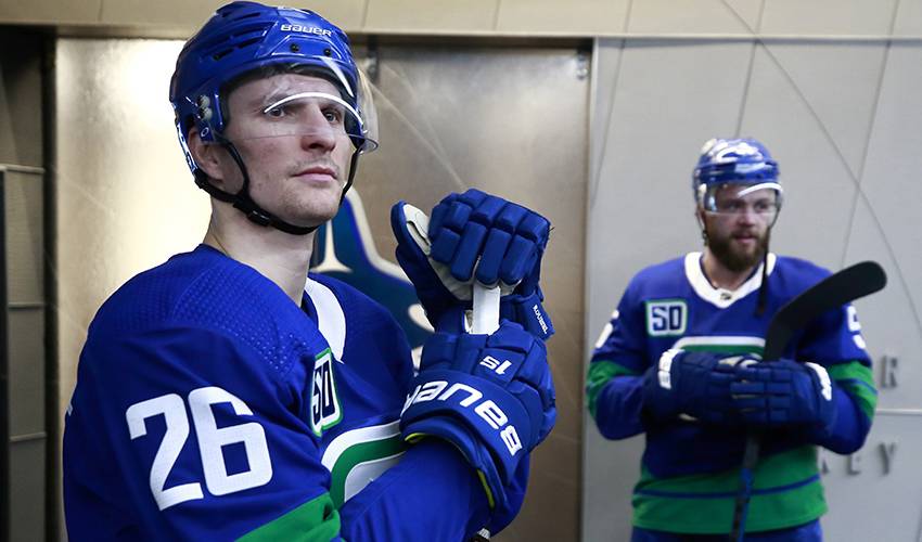 Hockey30 | Antoine Roussel...annonce un LOCK-OUT?!?!!?!?!?!?!